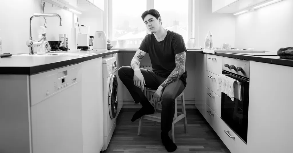 En helt vanlig superhelt: Igor har dedikert seg til å beskytte ...